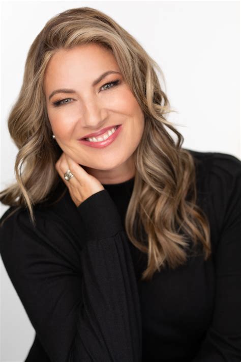 Stephanie Florians Instagram Twitter And Facebook On Idcrawl