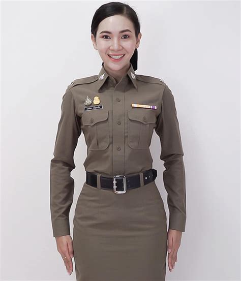 Photo Gallery แคท อาทิติยา สุดปลื้ม ดาวติดบ่าเป็นผู้หมวดแล้ว