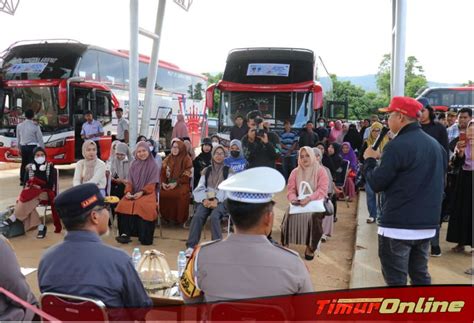 Bupati Luwu Timur Lepas Peserta Arus Balik Gratis Tahun 2024