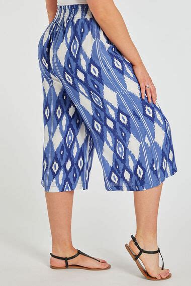 Aztec Diamond Wide Leg Printed Cropped Trousers Bonmarché