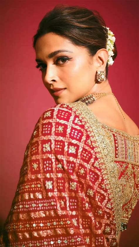 Actress Photos जामनगर से आया पैगाम आलिया दीपिका और कैटरीना की