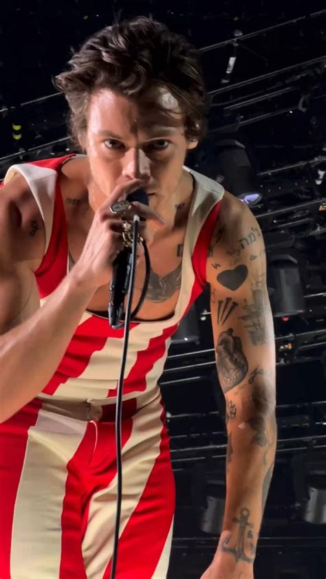 Harry Styles Love On Tour Nyc N2 Harry Styles Cute Harry Styles