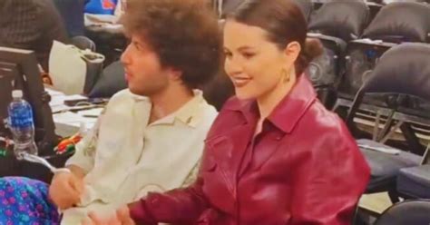Selena Gomez And Benny Blanco Lakers Game Outing Basketballall