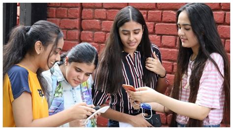 Up Board 10th Result Update Class 10 Result Kaise Check Karen Sarkari