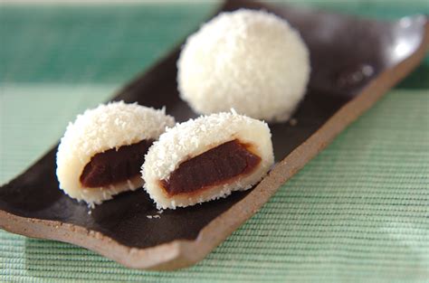 ココナッツ団子【e・レシピ】料理のプロが作る簡単レシピ20100222公開のレシピです。