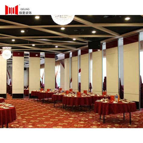 Custom Acoustic Folding Sliding Movable Partition Wall With POM Hanging