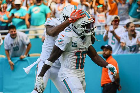 Dolphins Tyreek Hill Speaks Out About Being Detained Poses Question