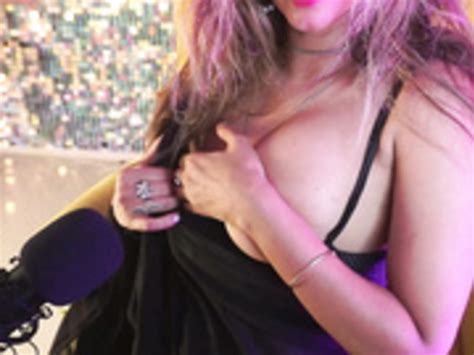 Videos Tagged With Ayesha Singhania