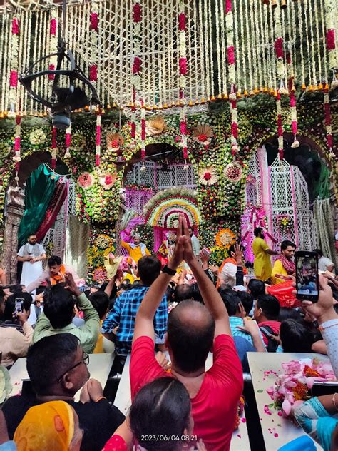 Banke Bihari Temple Vrindavan Timings History Entry Fee Aarti