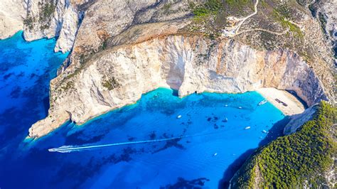 Famous Beaches In Zakynthos Are Kept Closed Because Of Security Reasons
