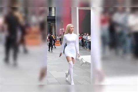 瞧这一头的方便面， 隔壁小孩都馋哭了街拍美女 安馨妮annita安馨妮annita小孩
