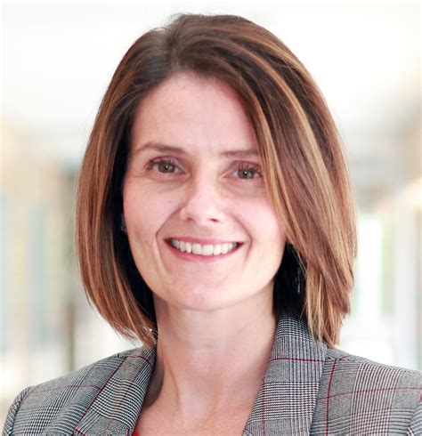 Dr Geraldine Jones At Antoinette Roy Blog