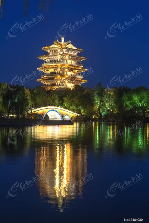济南大明湖超然楼南丰桥夜色高清图片下载 红动中国