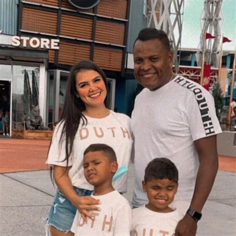 El Desnudo De Emily Ratajkowski Al Borde De La Censura Infobae