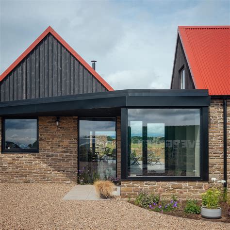 Loader Monteith Jim Stephenson · Cairnconon Byre · Divisare