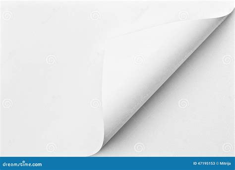 Hoja De Papel Doblada Con La Esquina Encrespada Imagen De Archivo