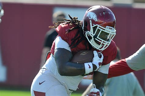 WholeHogSports Hogs Hold First Spring Scrimmage