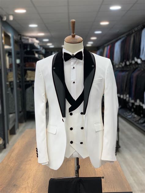 Napolia Royal White Slim Fit Tuxedo Bojoni