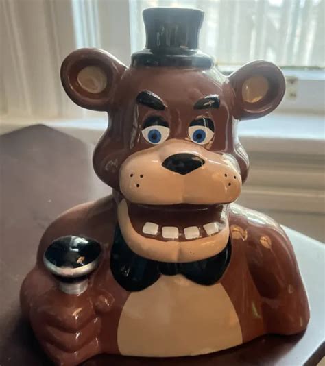 Five Nights At Freddys Fazbear Freddy Bear Shaped Bank W Stopper £13