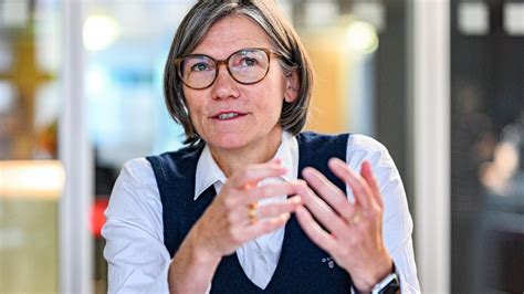 Wirtschaft „die Hütte Brennt“ Ig Metall Chefin Benner Mit