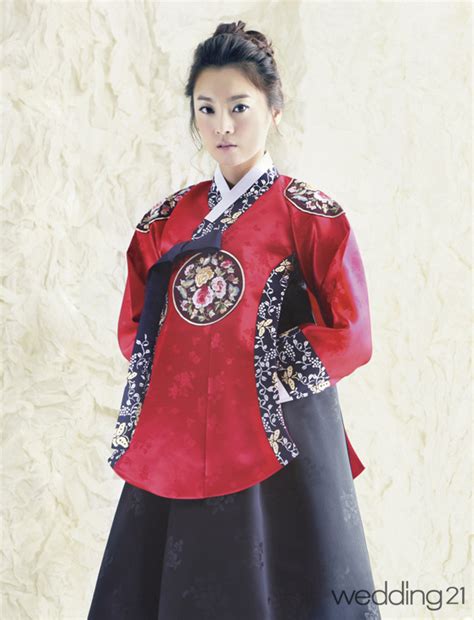 [한복화보] 한복이야기 아씨 겨울의 색을 입다