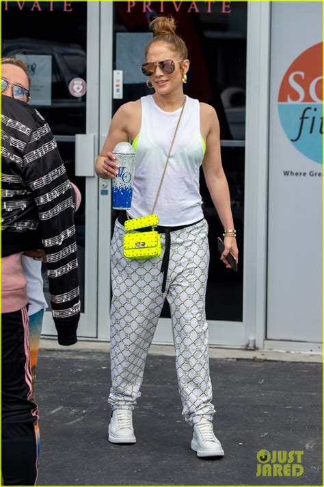 Photo Jennifer Lopez Wears Casual Version Of Iconic Versace Dress