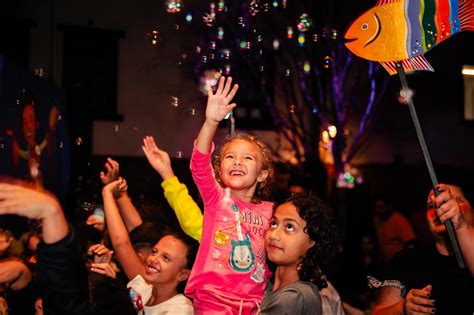 Banda Tindolalá Arte Movi Produções Artísticas