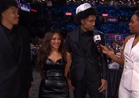Fans Go Wild For Nba Draft Star Dylan Harpers Mom As She Upstages Her