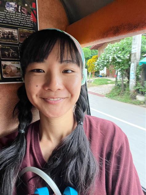 วันนี้สุนีย์ไปลุย เดินเข้าป่าชิว ตัวแทนหมู่บ้าน Sunee