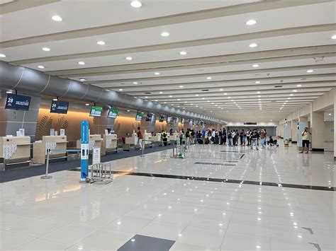 Masih Terdampak Letusan Gunung Ruang Bandara Sam Ratulangi Manado