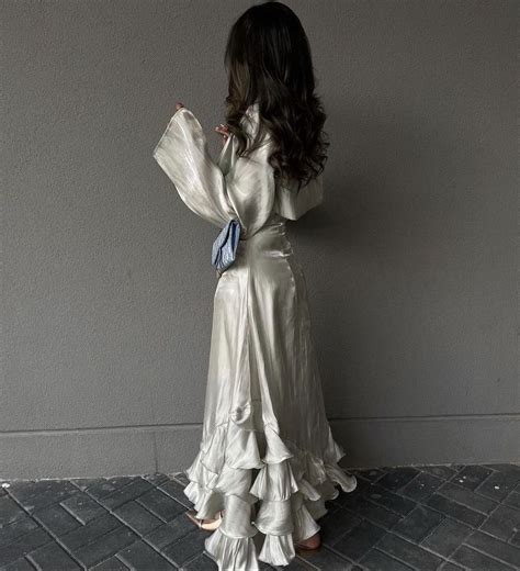 Pin Von Cs G Ɣ Λ Ŀ Auf Fαѕнιoɴ Woмeɴ 🌸 Abschlussfeier Kleider