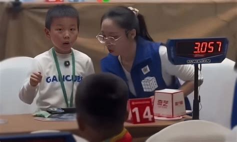 What Percent Of The Population Can Solve A Rubiks Cube In Under 30