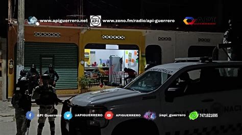 Matan A Dos Jóvenes Mientras Cenaban En El Ocotito