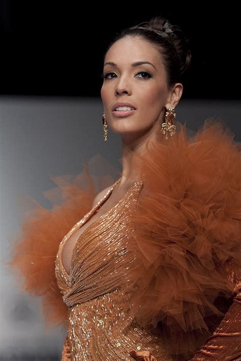 José Luis Abarca Fall Winter 2010 2011 Couture