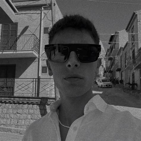 𝒩𝒾𝓃𝑜 𝑅𝒾𝒷𝒶𝓊𝒹𝑜 Nino Ribaudo • Threads Say More