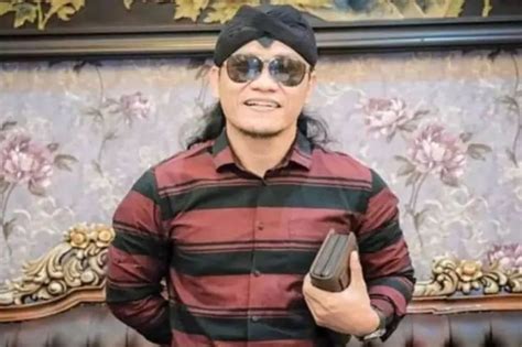 Heboh Gus Miftah Toyor Kepala Istri Saat Nonton Konser Viral Hingga