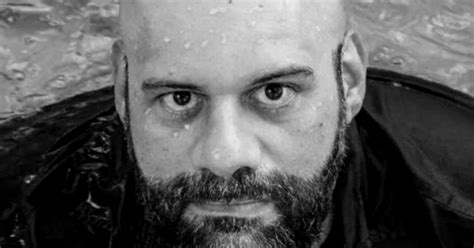Morre o querido cantor Luisão aos 55 anos de idade após longa batalha contra câncer muitos