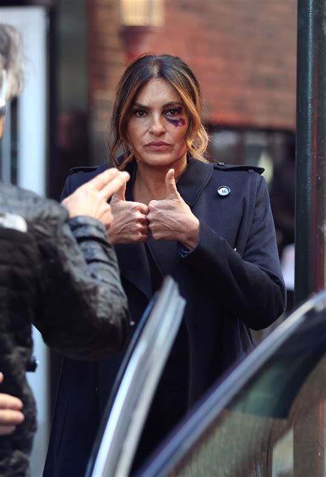 Mariska Hargitay On The Set Of Law And Order Svu In New York 1112