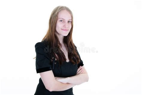 Joven De Pie Con Los Brazos Cruzados Y El Hermoso Rostro De Una Mujer De Negocios Seria Imagen