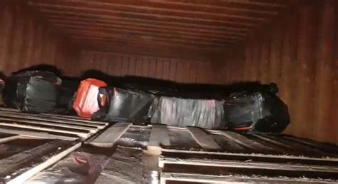 Receita Federal Apreende 322 Quilos De Cocaína No Porto De Paranaguá