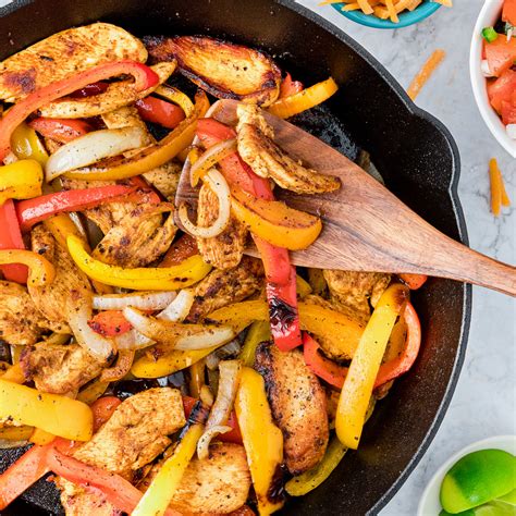Easy Chicken Fajitas Ready In 30 Minutes Stovetop Skillet Recipe