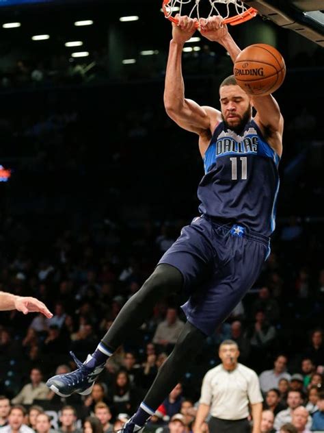 Nowitzki Passes Shaq Helps Mavs Pull Out Ot Win Over Nets