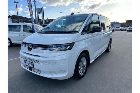 2025 Volkswagen Multivan Tdi360 Life In Candy White Demo Suv Stock