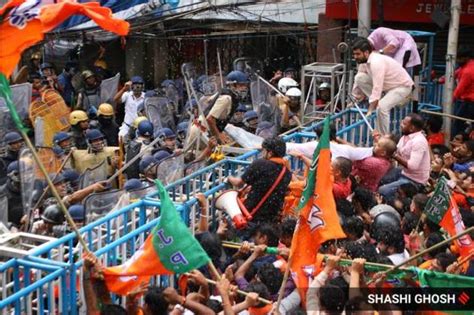 Bjp Launches Nabanna Abhiyan In Kolkata Prominent Leaders Detained