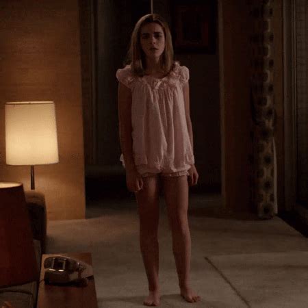  Su Kiernan Shipka Legs Tenor