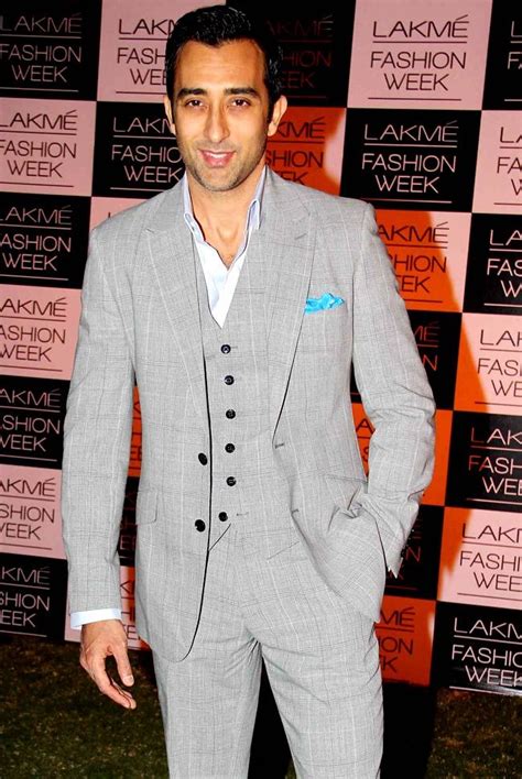 Rahul Khanna Fashion