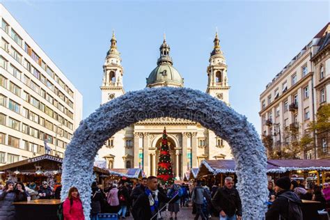 Budapest Hungary November 21 2019 Christmas Market At St Stephen