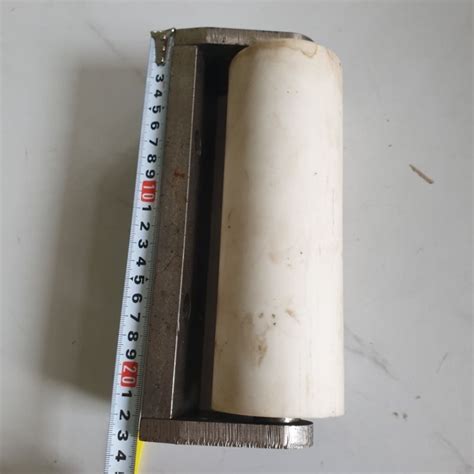 Nặng 4kg8 Rulo Con Lăn Cao Su Phi 70mm Tổng Dài 230mm Chà Nhám đai