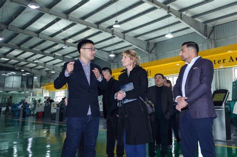 加拿大谢尔丹学院校长珍妮特·莫里森一行来校开展交流合作 在这里，读懂沈工