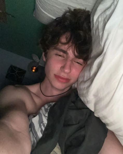 Bed Selfie Men
